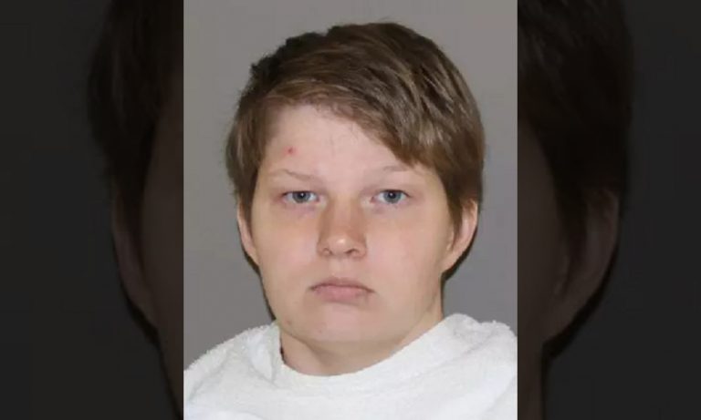 Lauren Kavanaugh, 'The Girl in The Closet,' arrested for sexual abuse ...