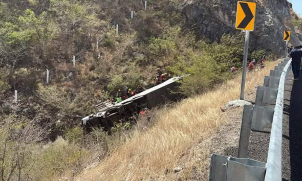 Bus crash in southwest Mexico leaves 18 dead, over 20 injured - BNO News