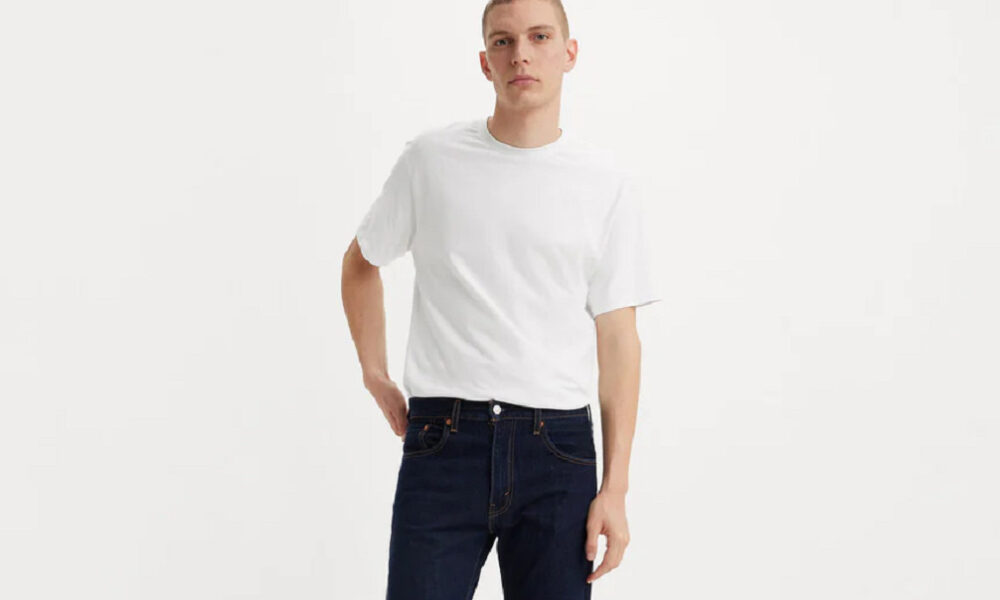 How to Wear Bootcut Jeans Without Looking Outdated - BNO News