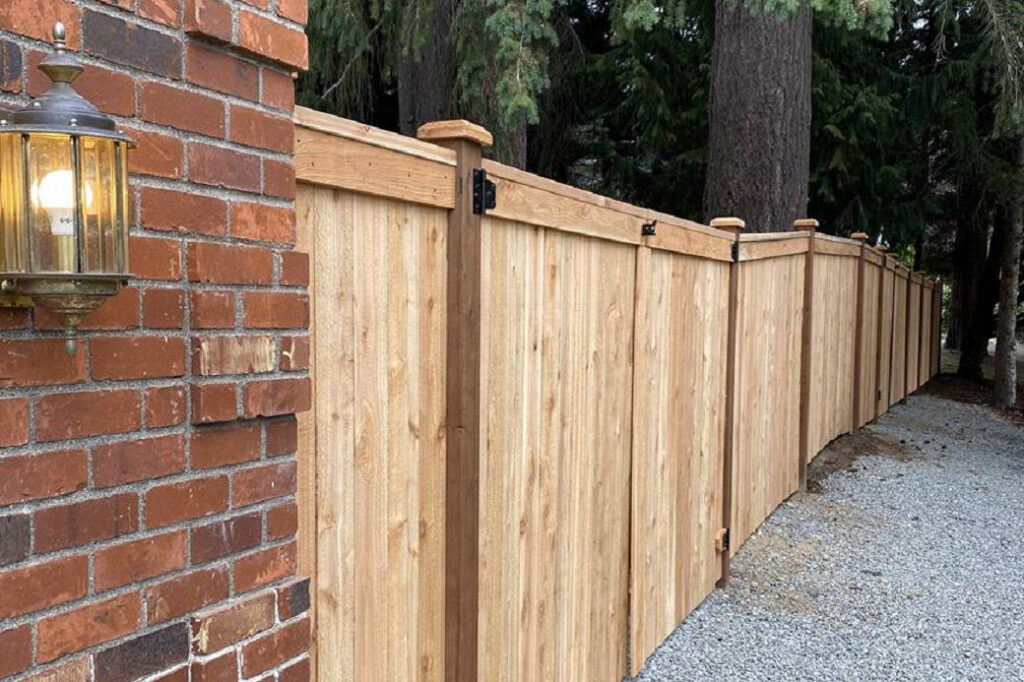 Wooden Fence Design Trends Taking Over Washington Neighborhoods - BNO News