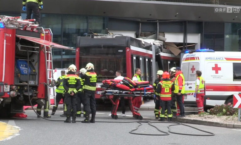 Bus crashes into supermarket in Salzburg, Austria, killing 1 and ...
